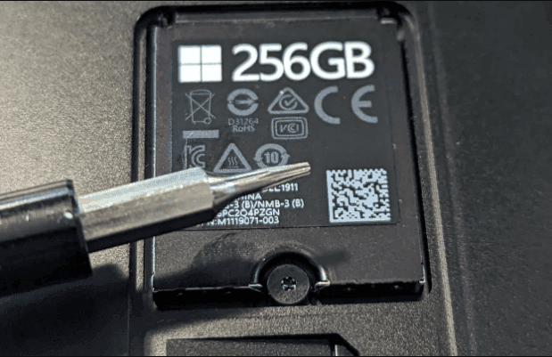 【SSD換装】Surface Pro 8のSSDをアップグレードする完全ガイド