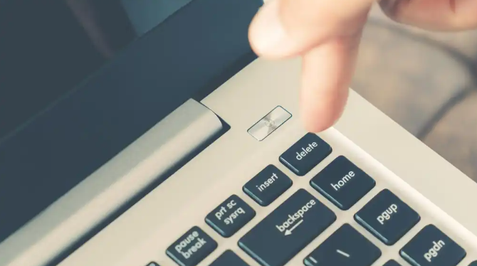 パソコン回収前にデータを消去する必要があるのか？